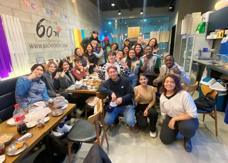 60 Giye Chicken (60계치킨): Serving Delicious Chicken and Fostering ...