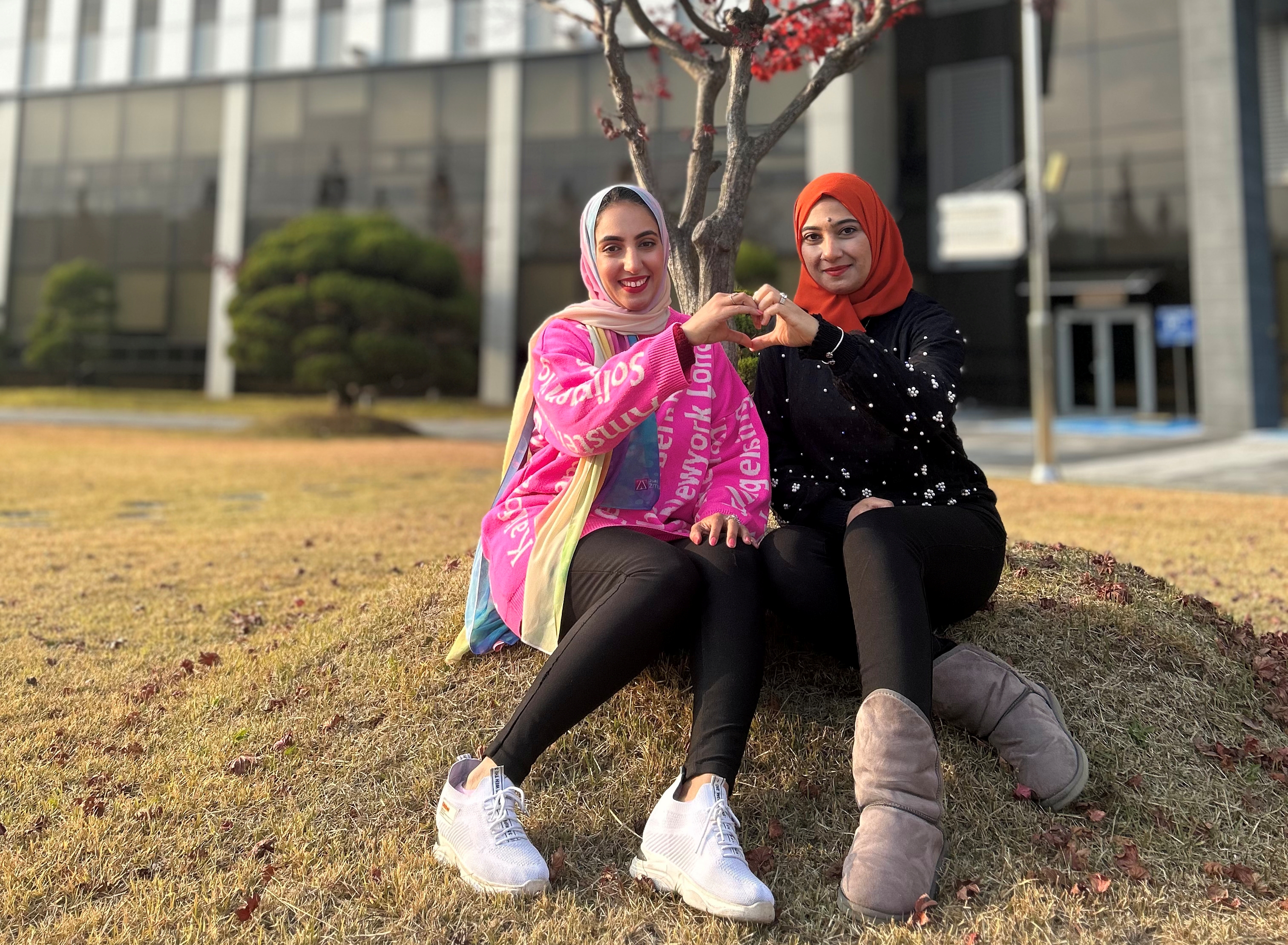 Special Friendship of Yara and Aya from Egypt | News | NEWS : KDI국제정책 ...